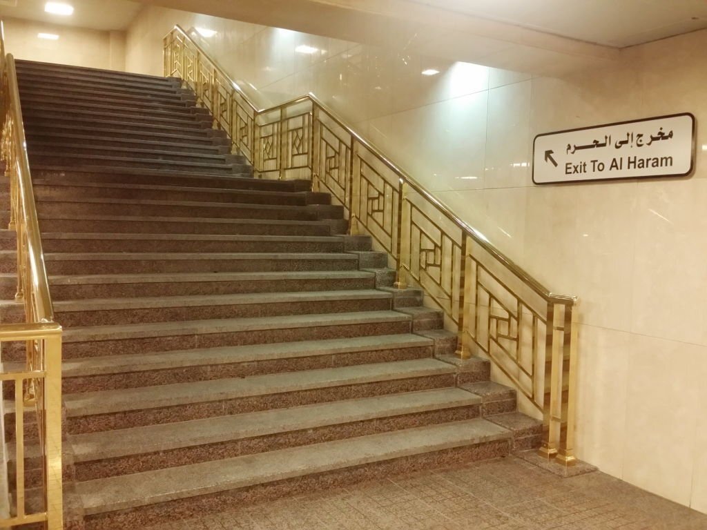 How to Choose the Best Carpet Runners for Your Place? | Fox Den Lane